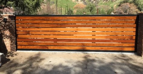 Wooden Driveway Gates 2025 Styles That Boost Curb Appeal