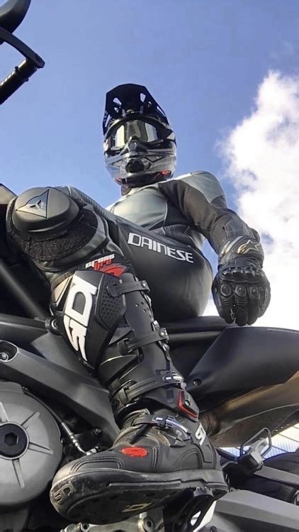 Post [786785733260312576] Biker Tumbex