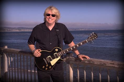 Brad Wilson Usa Speelt Live In Bluezy — Rtv Ridderkerk