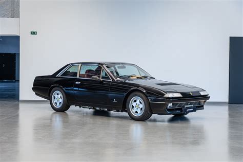 1989 Ferrari 412