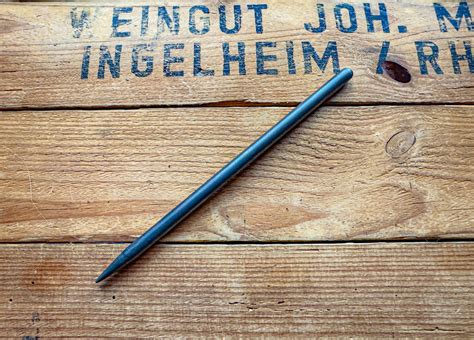 Handcrafted Bo Shuriken Custom Steel And Damascus Designs