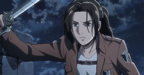10 Fakta Lynne Pejuang Wanita Yang Sangat Serius Dari Attack On Titan