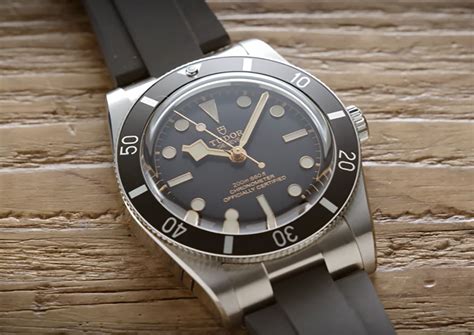 Review Tudor Black Bay 54 Watchfinder And Co