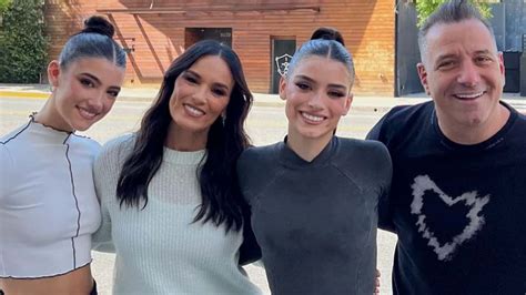 Charli And Dixie Damelio Reveal They Used To ‘hate Each Other Dexerto