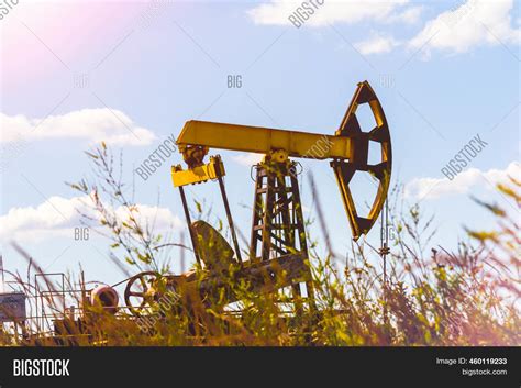 Oil Injection Oil Image And Photo Free Trial Bigstock