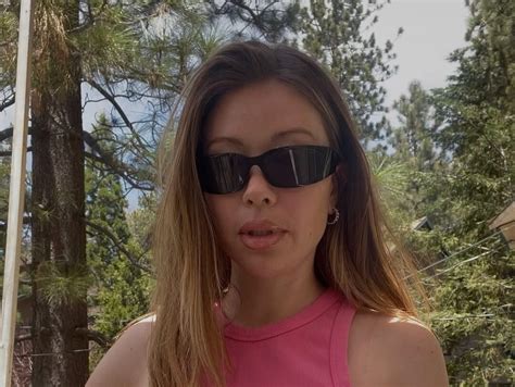 Gabby Windey Shares Hilarious Sun Soaked Boat Moment With Fans Celebrity Insider