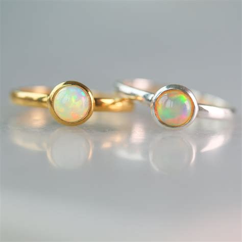 Round Ethiopian Opal Ring Rknyc
