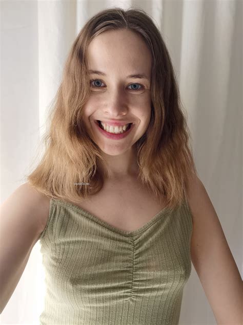 I Always Feel The Most Beautiful Without Bra R Nobra