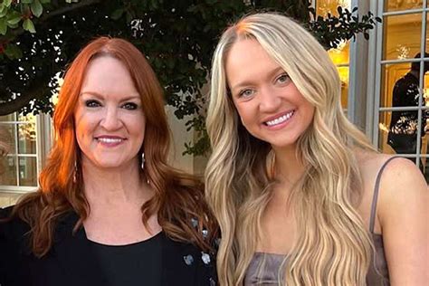Pioneer Woman Ree Drummonds Daughter Paige Celebrates Wedding Shower