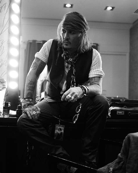 ยังคงเชื่อมั่น Dior ต่อสัญญากับป๋า Johnny Depp ในการเป็นพรีเซ็นเตอร์ให้น้ำหอม Sauvage