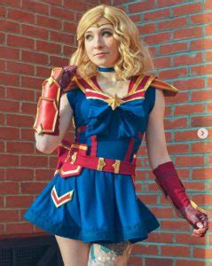 Capitana Marvel Entra A Las Sailor Scouts En Este Original Trabajo