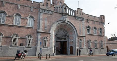 Cipier In Gentse Gevangenis Krijgt Enkele Vuistslagen Van Gedetineerde