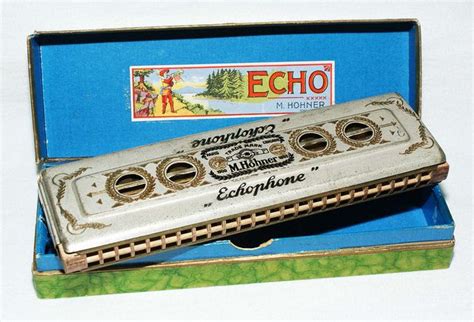 1925 Hohner Enameled Echophone Harmonica