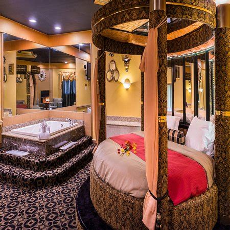 What Hotels Have Mirrors On The Ceiling Mirror Ideas