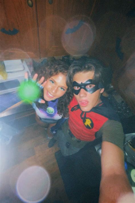 Couples Costume Starfire And Robin Halloween Costumes For Teens Cute