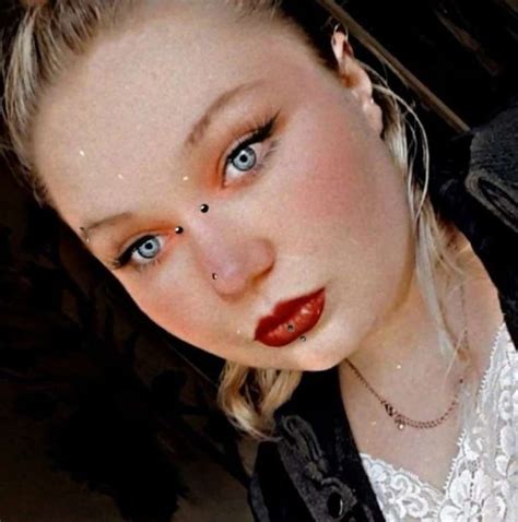A Complete Guide To Nose Bridge Piercings