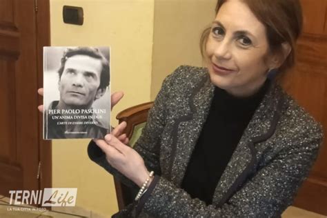 Unanima Divisa In Due Il Nuovo Libro Di Rosella Lisoni Che Ci Porta