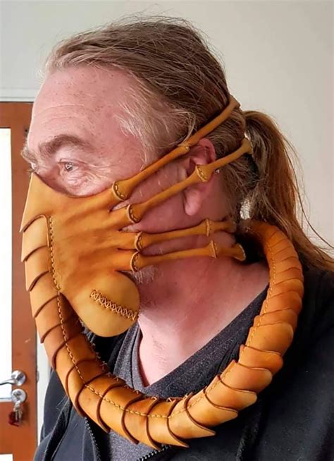 Alien Face Mask Distopía