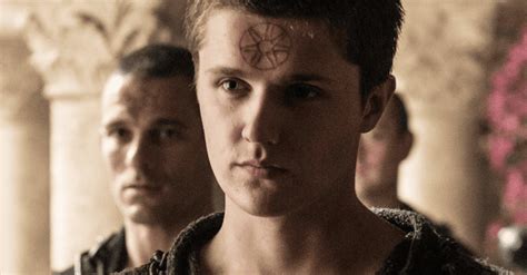 Game Of Thrones Star Eugene Simon Disrobes In A Big Way Nsfw Instinct Magazine