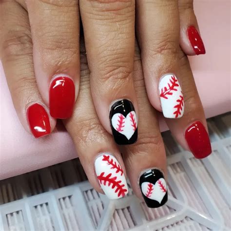 24 Fun Baseball Nail Designs To Show Your Team Spirit