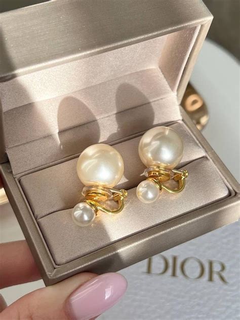 Кліпси преміум — ціна 433 грн у каталозі Сережки Купити аксесуари за доступною ціною на Шафі