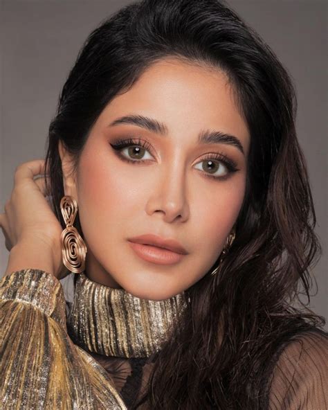 Saudi Actress Aseel Omrans Latest Osn Campaign