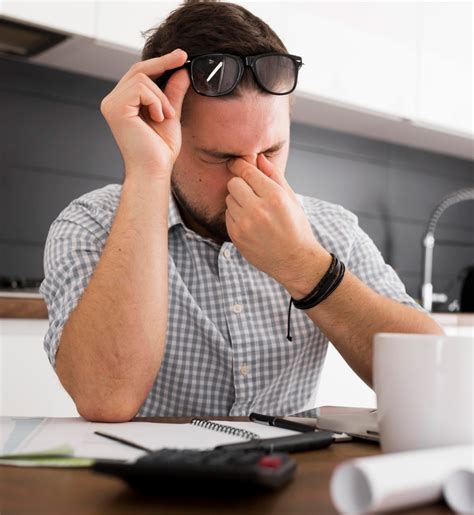 9 Signs You Need New Glasses Smartbuyglasses Usa