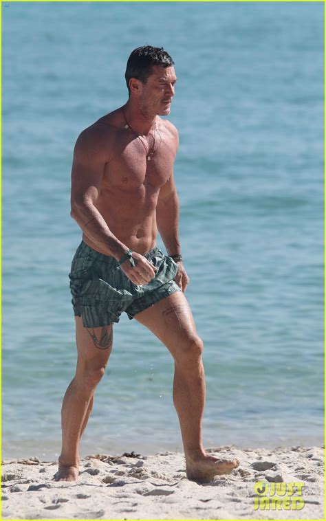 Shirtless Luke Evans Gets In A Beach Day In Miami Photo 4675884 Luke