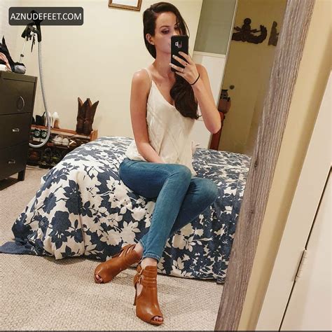 Sydney Watson Feet Aznudefeet