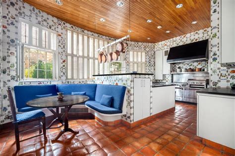 Susan Mendik Selling 9m Townhouse Late Husband Bernard Built