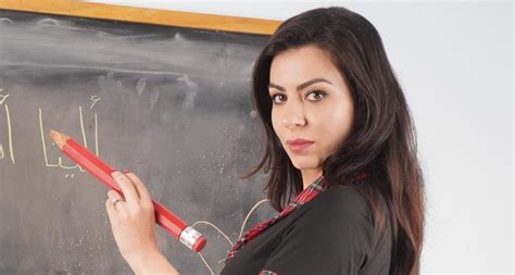 شاهد فيلم نايا خوري نار كامل🔞 كامل 10 دقايق كاملة لينك الفيلم في اول تعليق ميراالنوري ريم