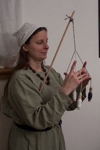 With A Stick 2 Hold In Place Under Your Arm How To Weave A Viking