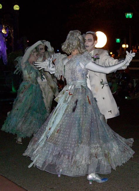 Haunted Mansion Dancers By Junkyardpicasso On Deviantart