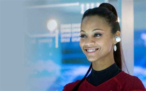 See Zoe Saldana Completely Topless In Front Of A Mirror Giant Freakin