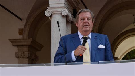 Madagascar • La Fondation Du Milliardaire Sud Africain Johann Rupert Avance Ses Pions à