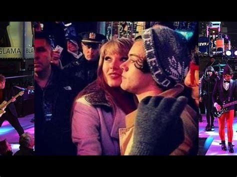 Taylor Swift And Harry Styles New Years Eve 2013 Kiss Youtube