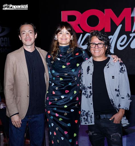 Lanzamiento Romina Poderosa Paparazzi