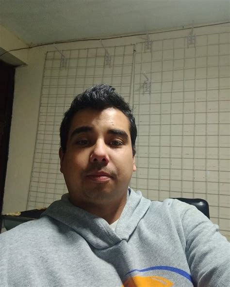 Daniel Daniel E Tinder