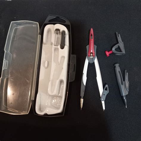 Maped Drawing Compass With Lock System Hobbies And Toys Stationary