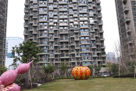 余之城余庭大山谷图库