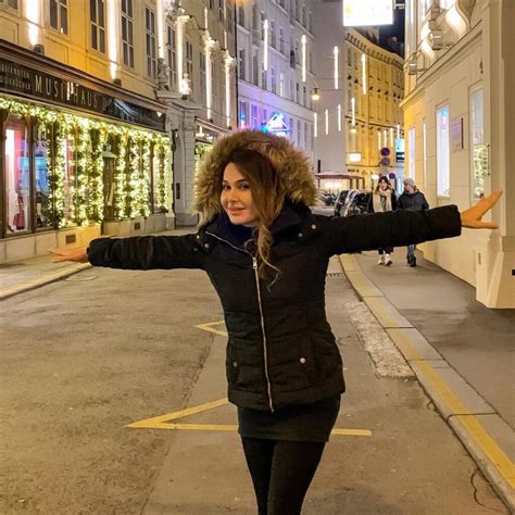 بیوگرافی کامل شیوا بلوریان عکس های جدید خبرنامه