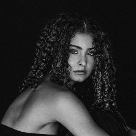 Nadia Koetje Nadia Koetje • Threads Say More