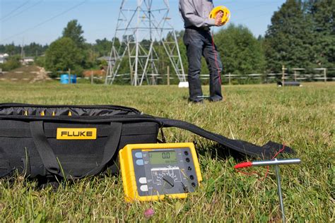 Fluke 1623 2 Geo Earth Ground Tester Kit Fluke