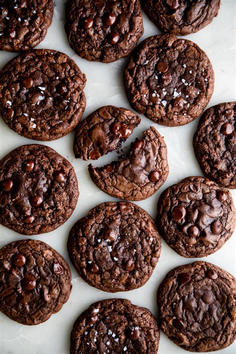 Ultimate Chewy Fudgy Double Chocolate Chip Cookies Displacedhousewife