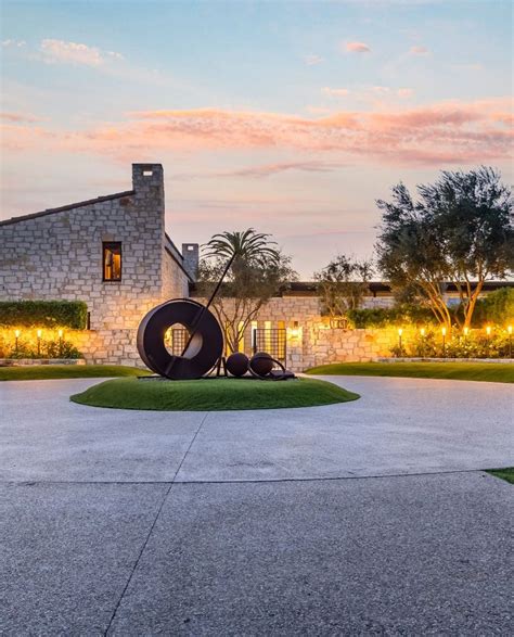 Residemagazine Sir Sothebyshomes Sothebysapartments Sothebysrealty