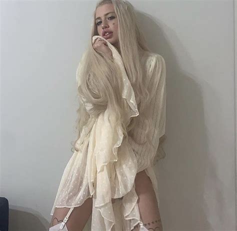 Hofmannita | Fashion, Punk fashion, Girl