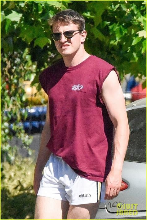 Normal Peoples Paul Mescal And India Mullen Hang Out In London Photo 4461645 Photos Just