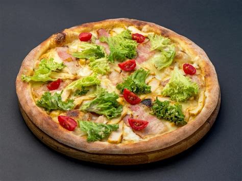 Ingredientes De Vegetais Tradicionais De Pizza Italiana Em Um Fundo