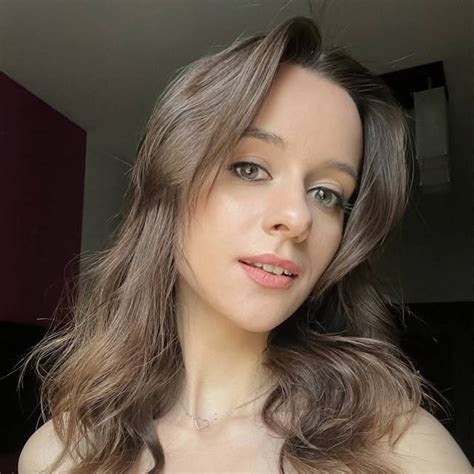 Avery Averyclouds On Threads