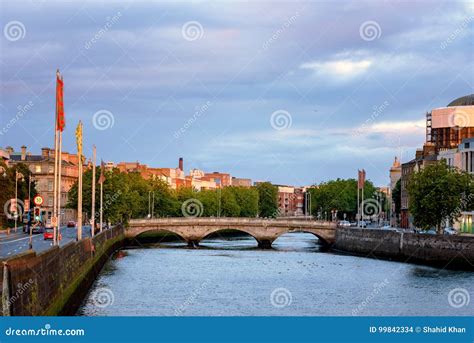 Dublin River Liffey Ireland Stockfoto Bild Von Irland Reise 99842334